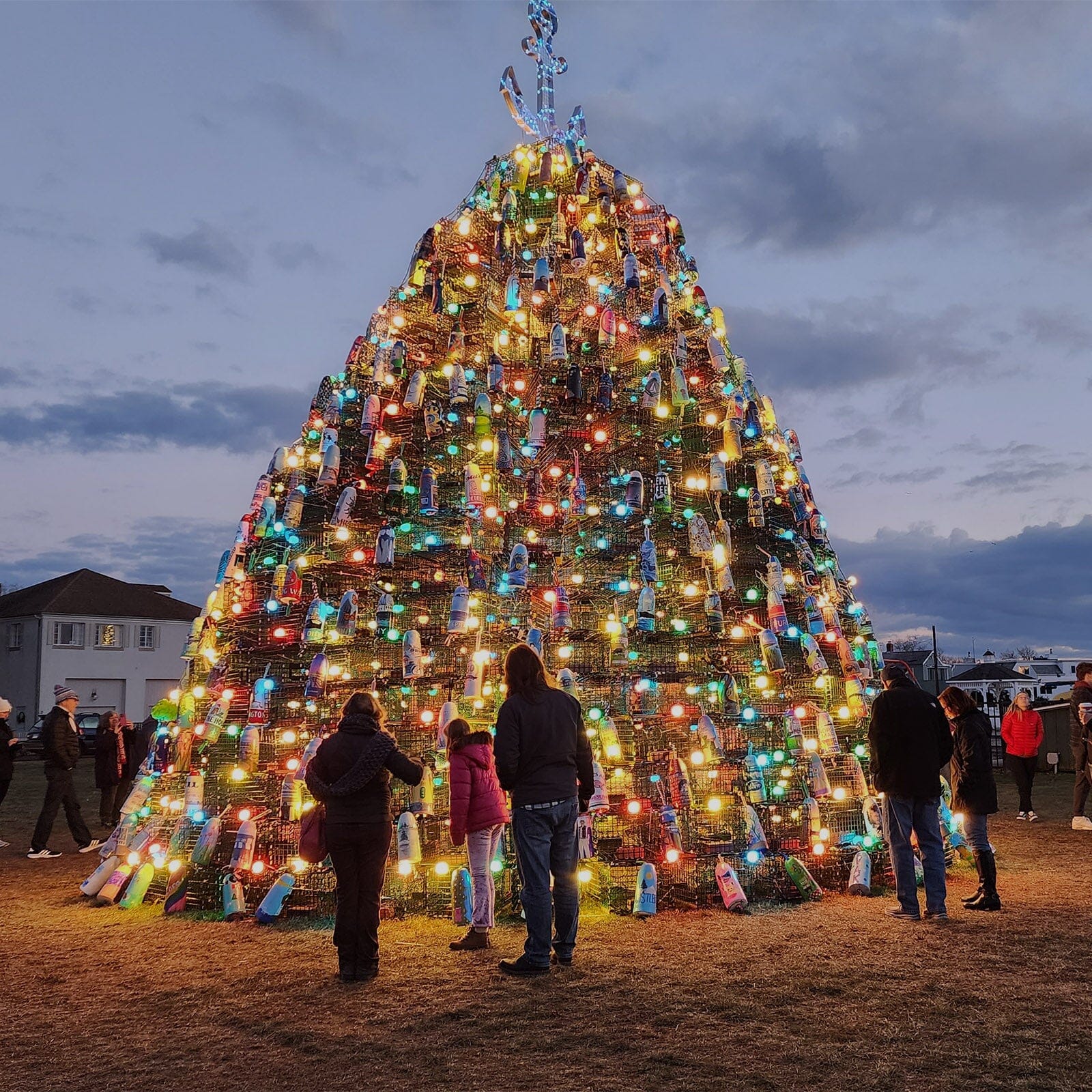 Another Year For The Lobster Trap Buoy Tree - Mystic Knotwork